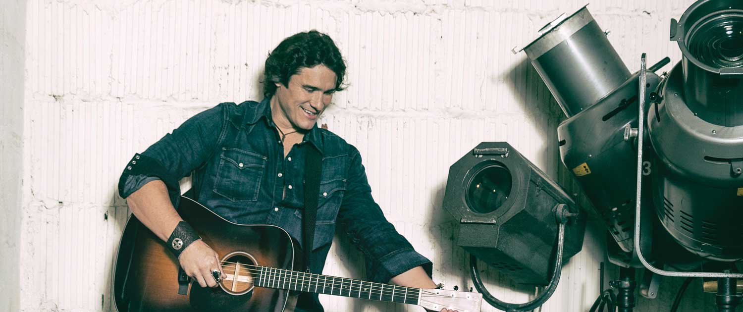 Joe Nichols - Peoples Bank Theatre